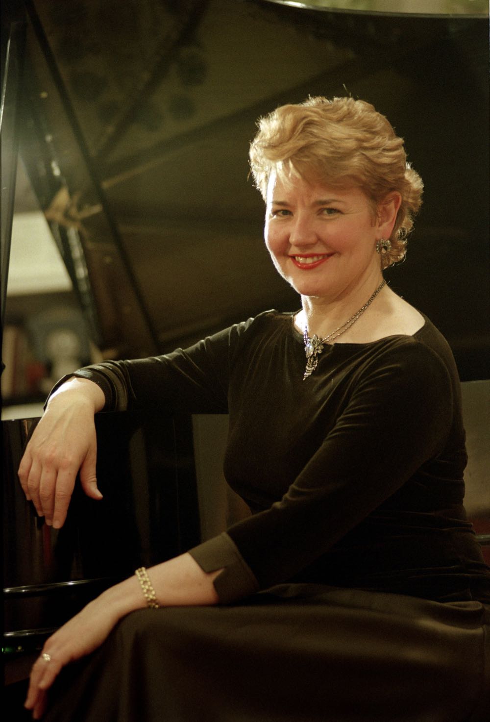 Romantic Masterpieces – Gayle Martin, Internationally Acclaimed Pianist ...